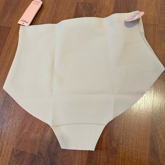 Shapermint | Intimates & Sleepwear | Nwt Shapermint Essentials Everyday ...